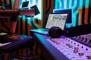 The Top 10 Best Record Labels In Chicago